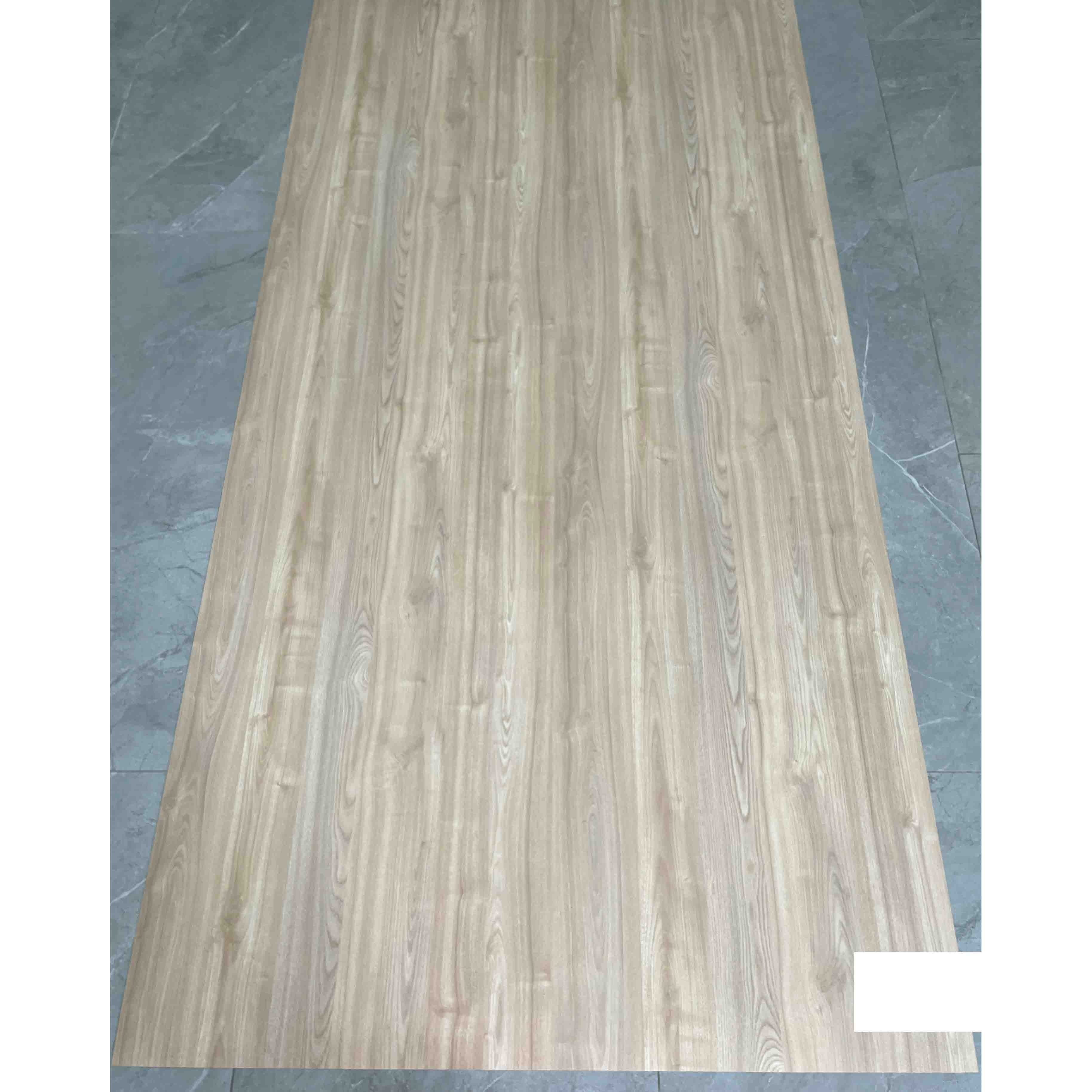 Runa Nevada Elm